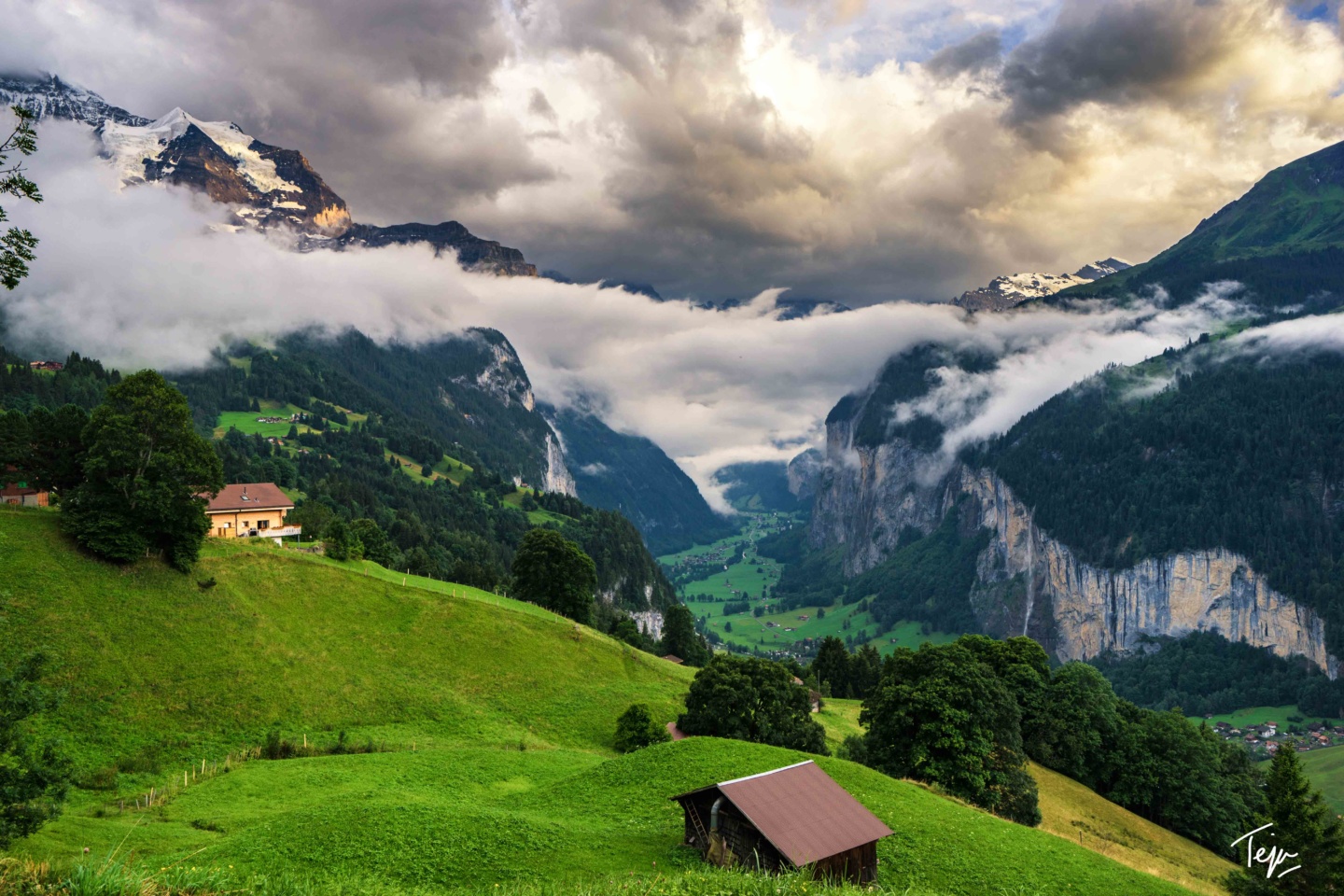 Intro: Weekend Jaunt to the World's Most Beautiful Country